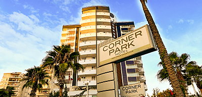 The Corner Park Hotel